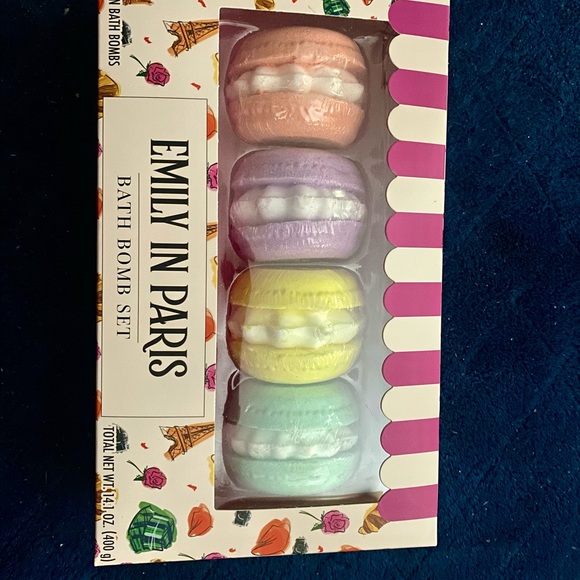 Emily In Paris | Bath & Body | Emily In Paris Bath Bomb Set | Poshmark